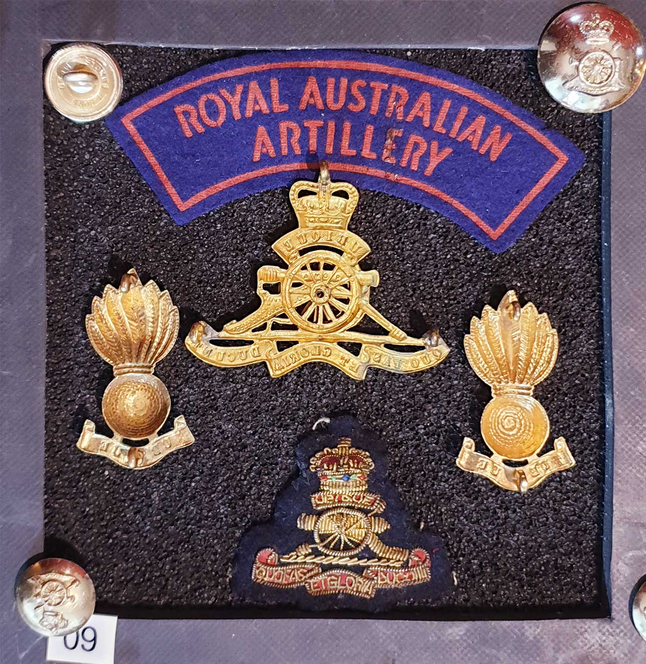 Royal Australian Artillery: Beret Badges approved for wear by Warrant ...